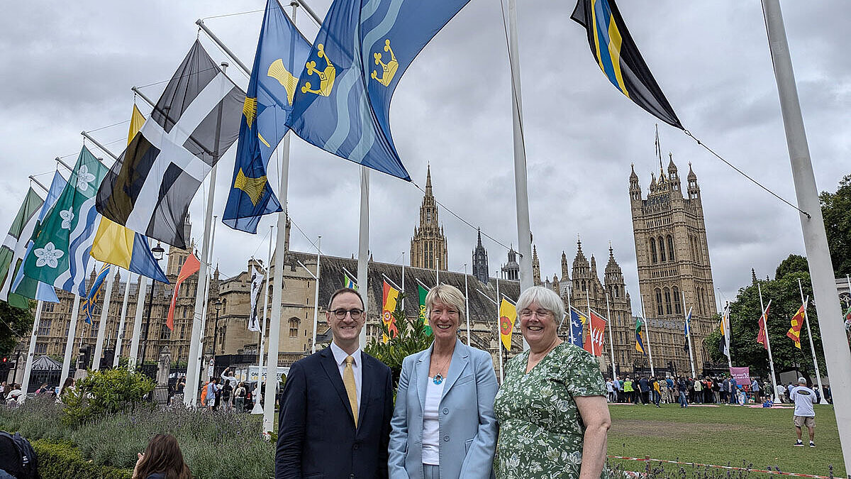Cambridgeshire MPs vote for action on Sewage Dumping, Cost of Living ...